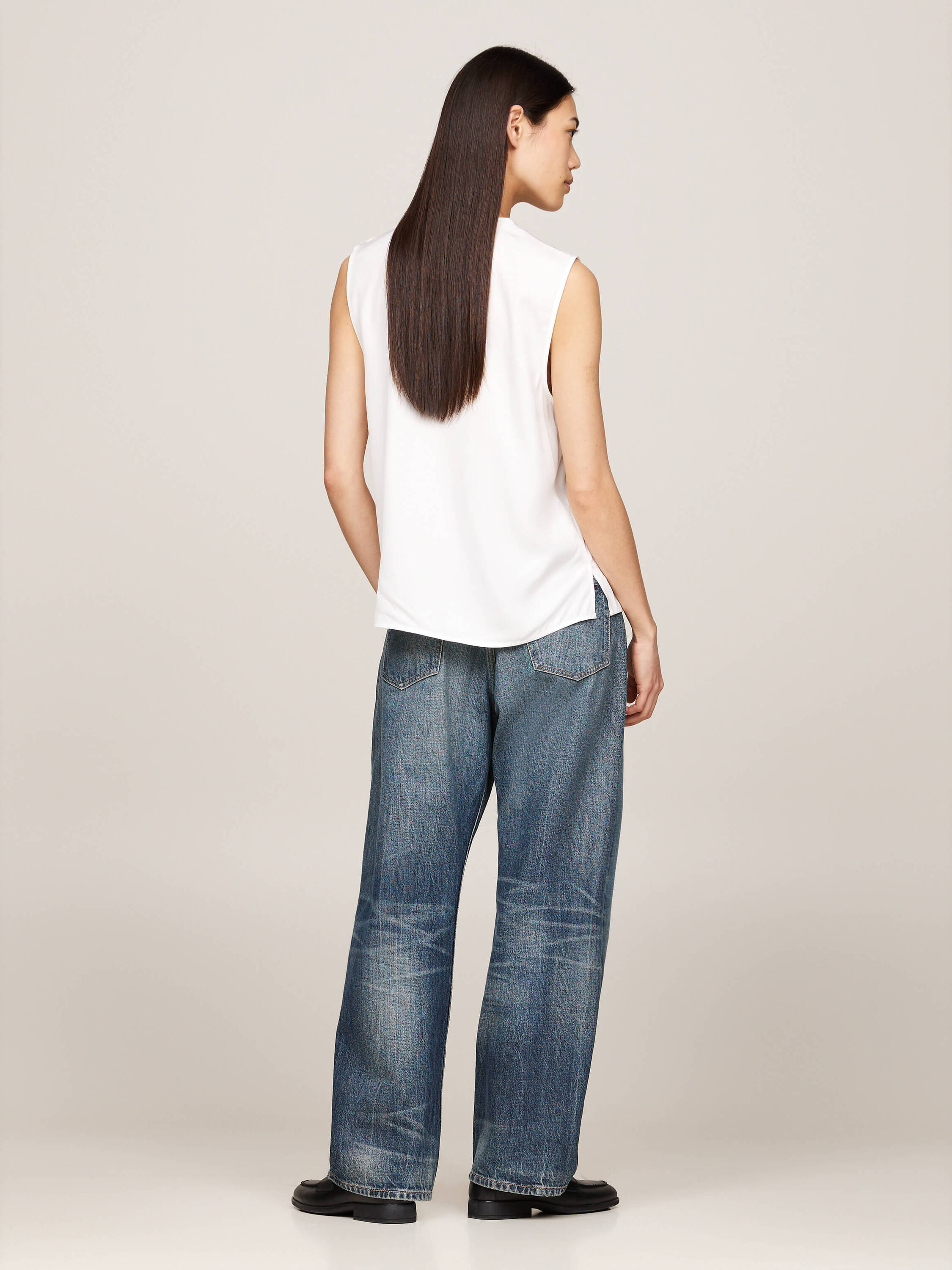 Playera sin mangas con botones en relieve de mujer Tommy Hilfiger ...