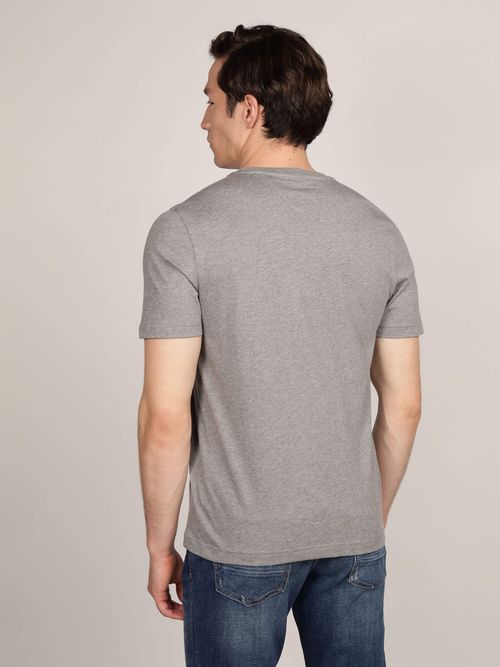 Playera on logo en el pecho de hombre Tommy Hilfiger | Playeras - Tommy MX