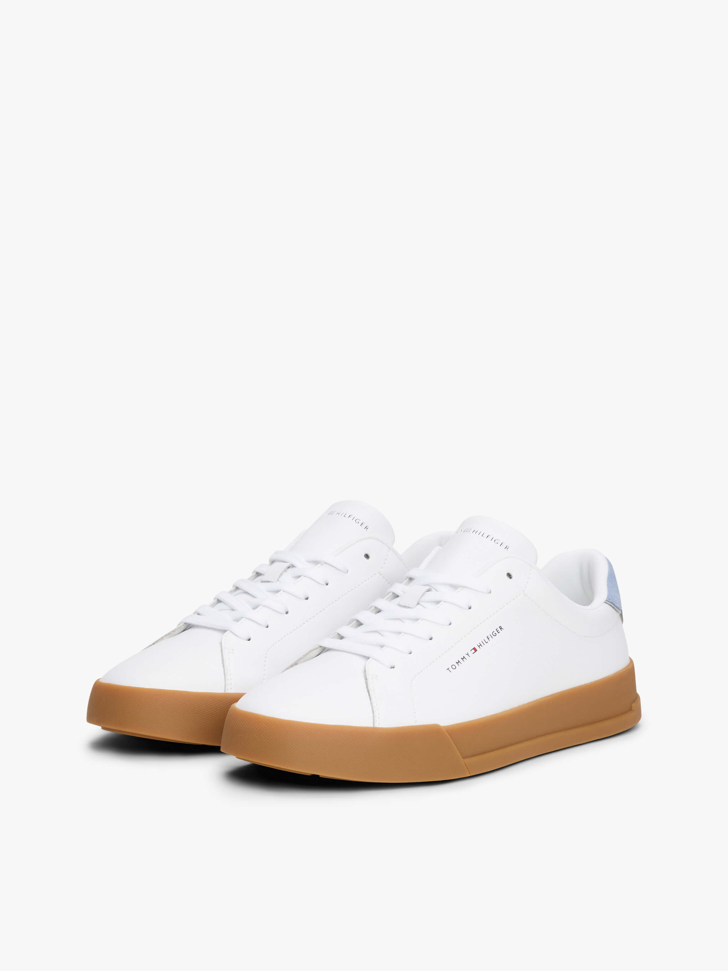 Tenis con detalle a contraste en talón de hombre Tommy Hilfiger | Tenis ...